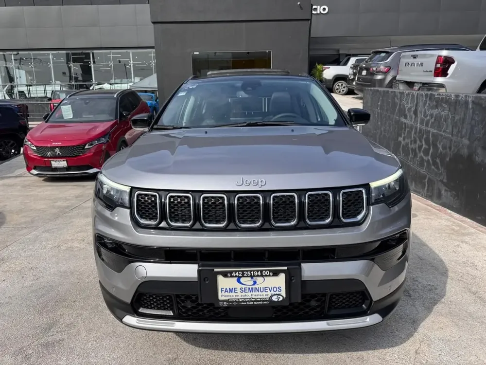 Jeep Compass 2024 1.3 Altitude At • Ventau